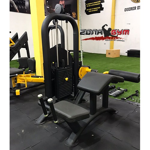 MÁQUINA PARA GIMNASIO FEMORAL ACOSTADO CON PLACAS